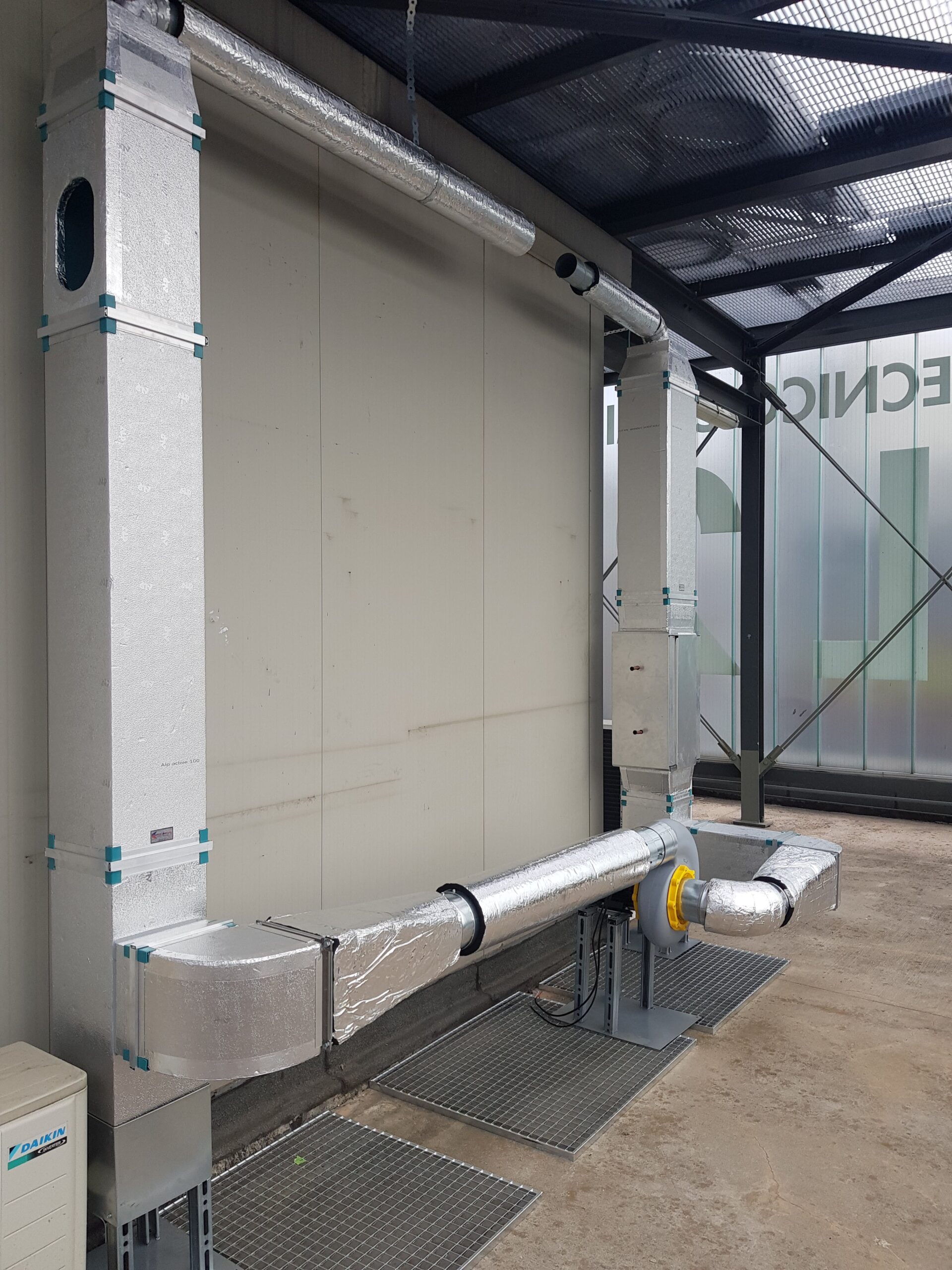 HDH system under construction – SolarTech Lab